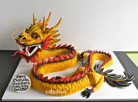 cakelava: Dragon Cake - The Cake Bucket List Gets Shorter!