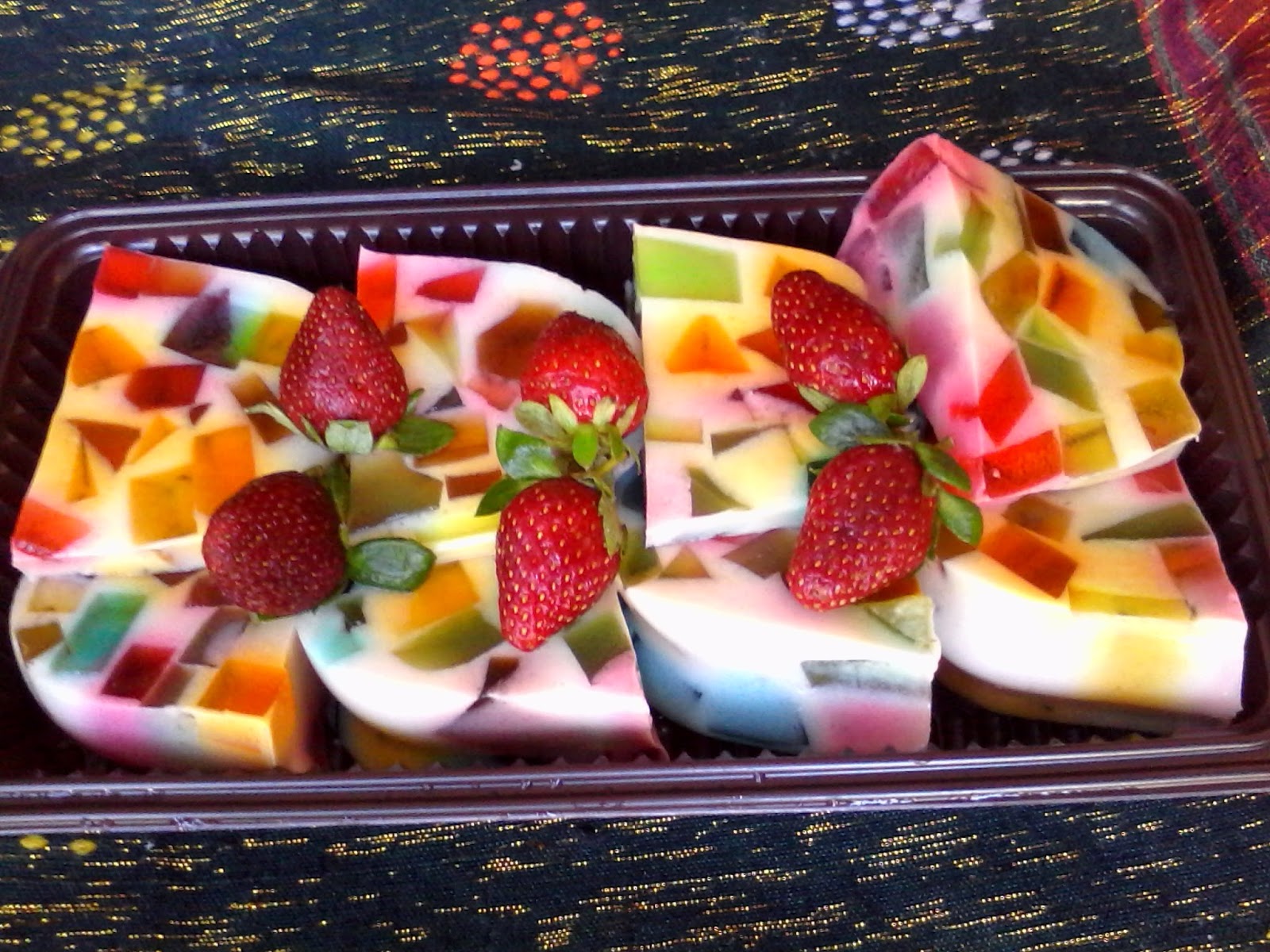 Simplicity Recipes: Puding Mozaik Milky Fruity