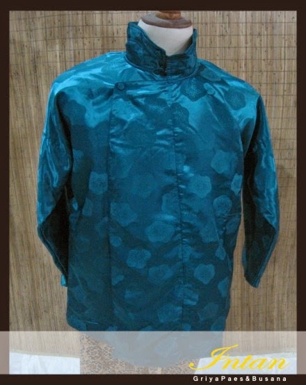 Sewa Surjan Jogja Warna Biru Tosca | Griya Paes Dan Busana Intan