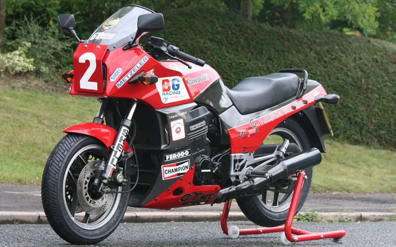 Bray Hill: GPZ 900 R