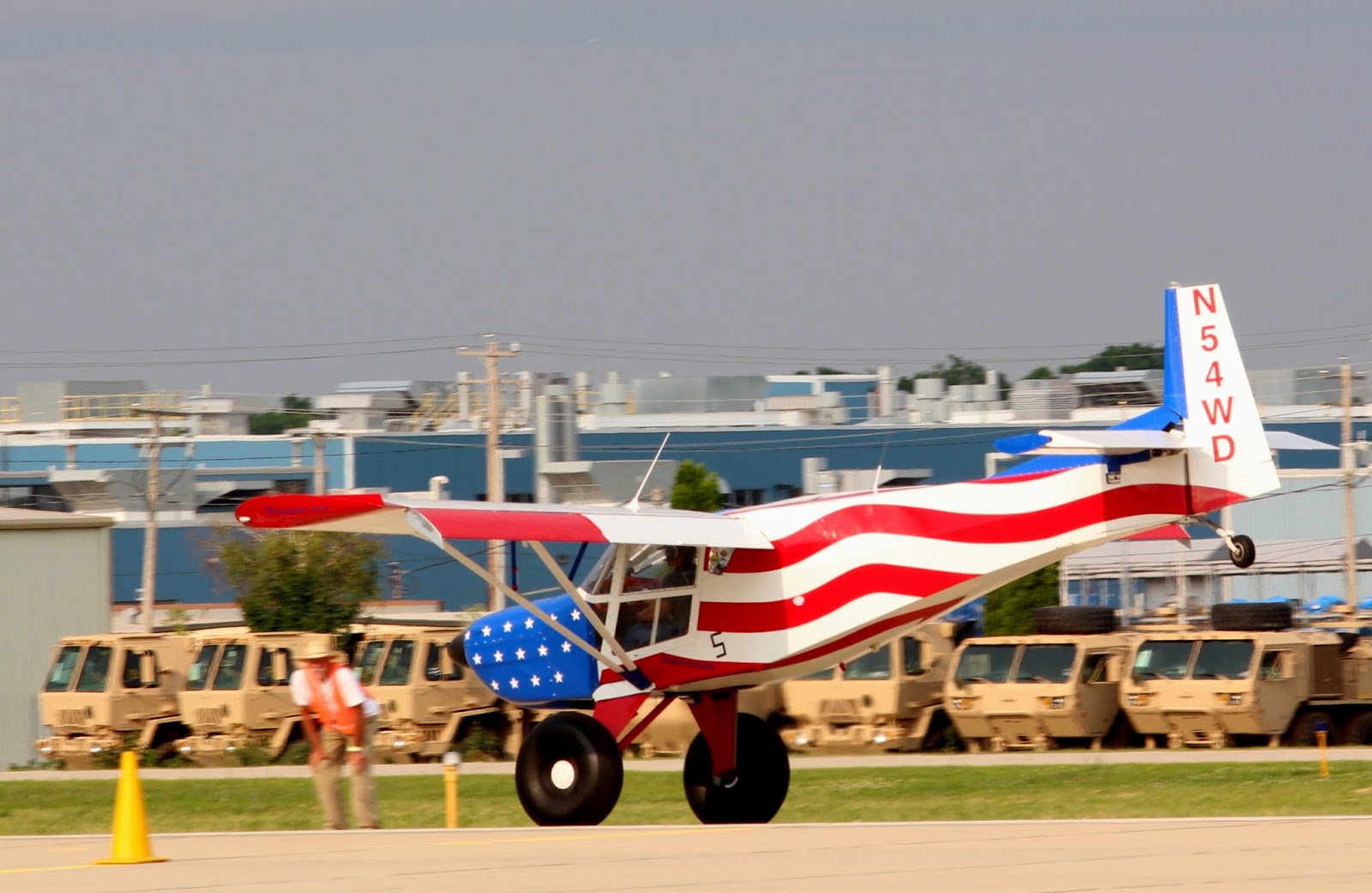 The Aero Experience: EAA AirVenture Oshkosh 2014 Airshows: Valdez ...