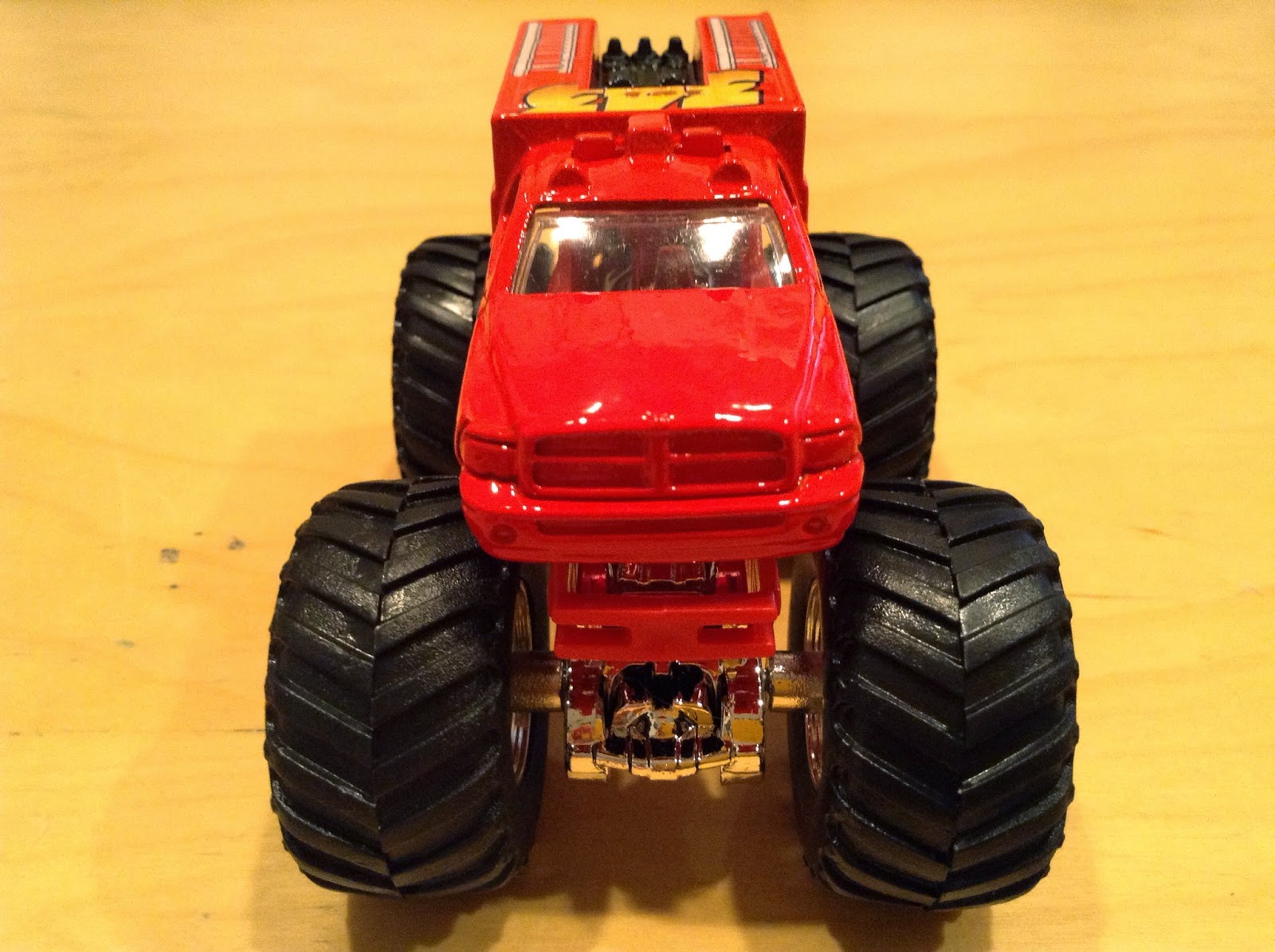 JULIAN'S HOT WHEELS BLOG: Backdraft Monster Jam Truck