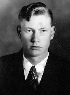 Raconteur: The soldier