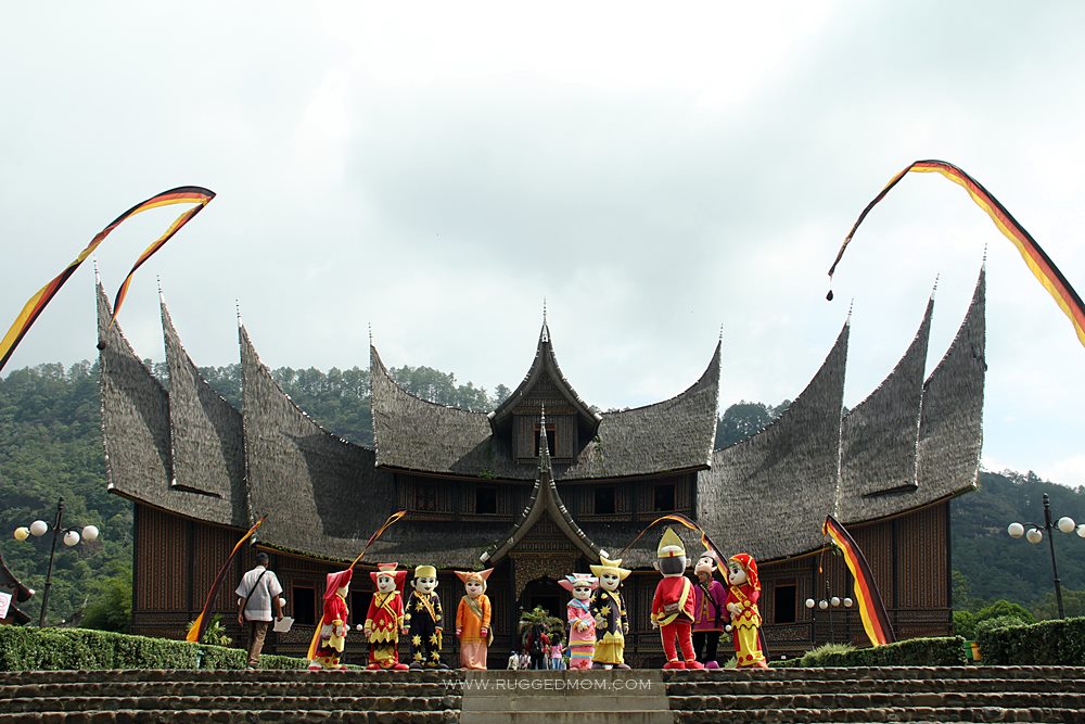 Indonesia | Jejak Warisan Ke Istano Basa Pagaruyung (Istana Besar ...