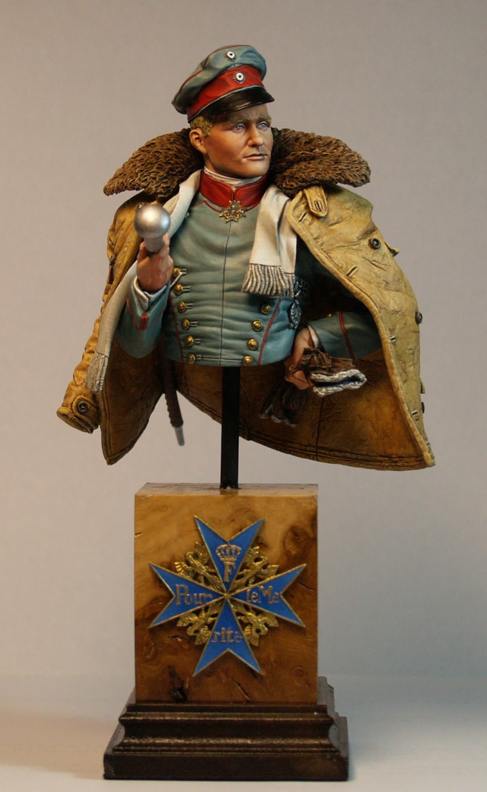 Miniatures, Paint and History: Red Baron Bust by Alexandros Models