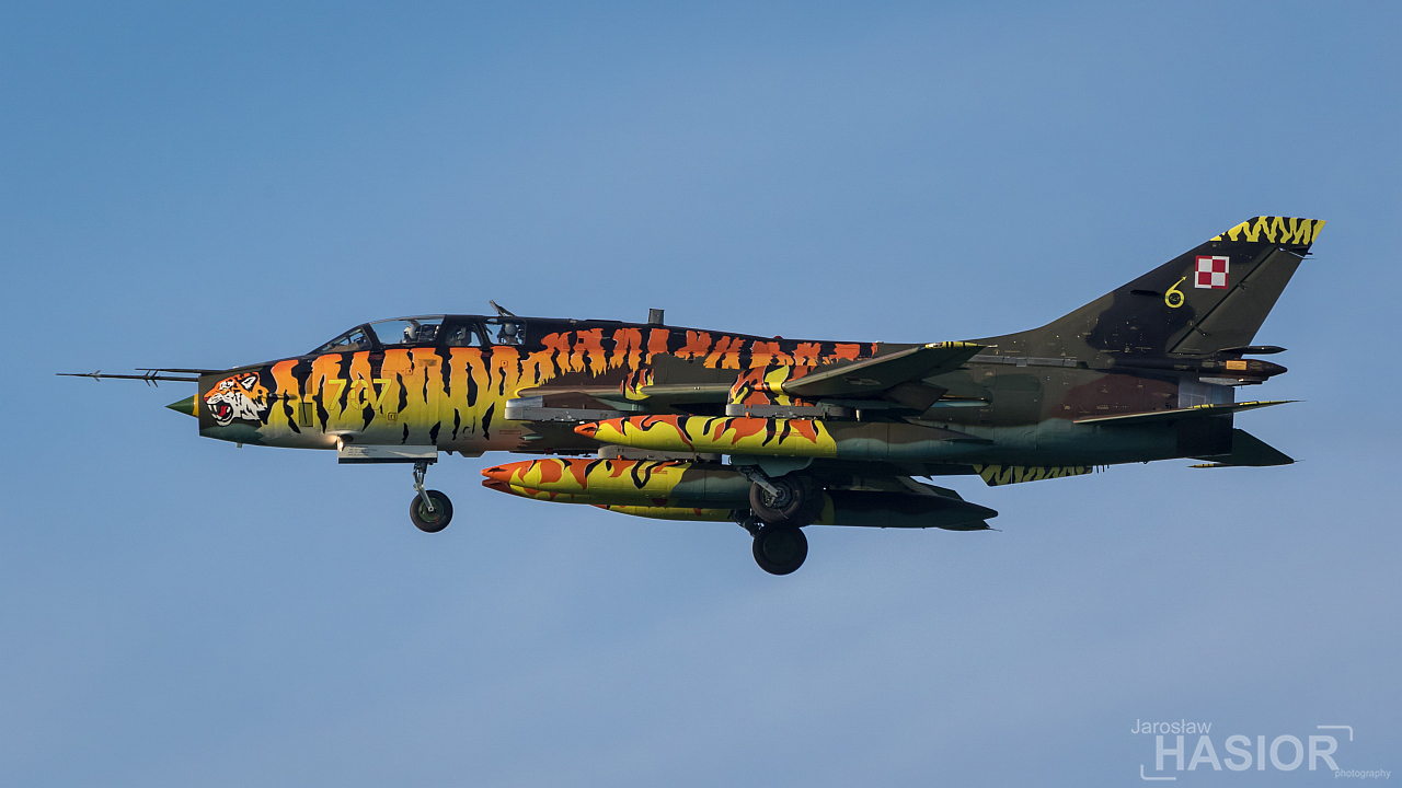 Jaroslaw Hasior Photography: SU-22 Tiger livery- NTM 2018