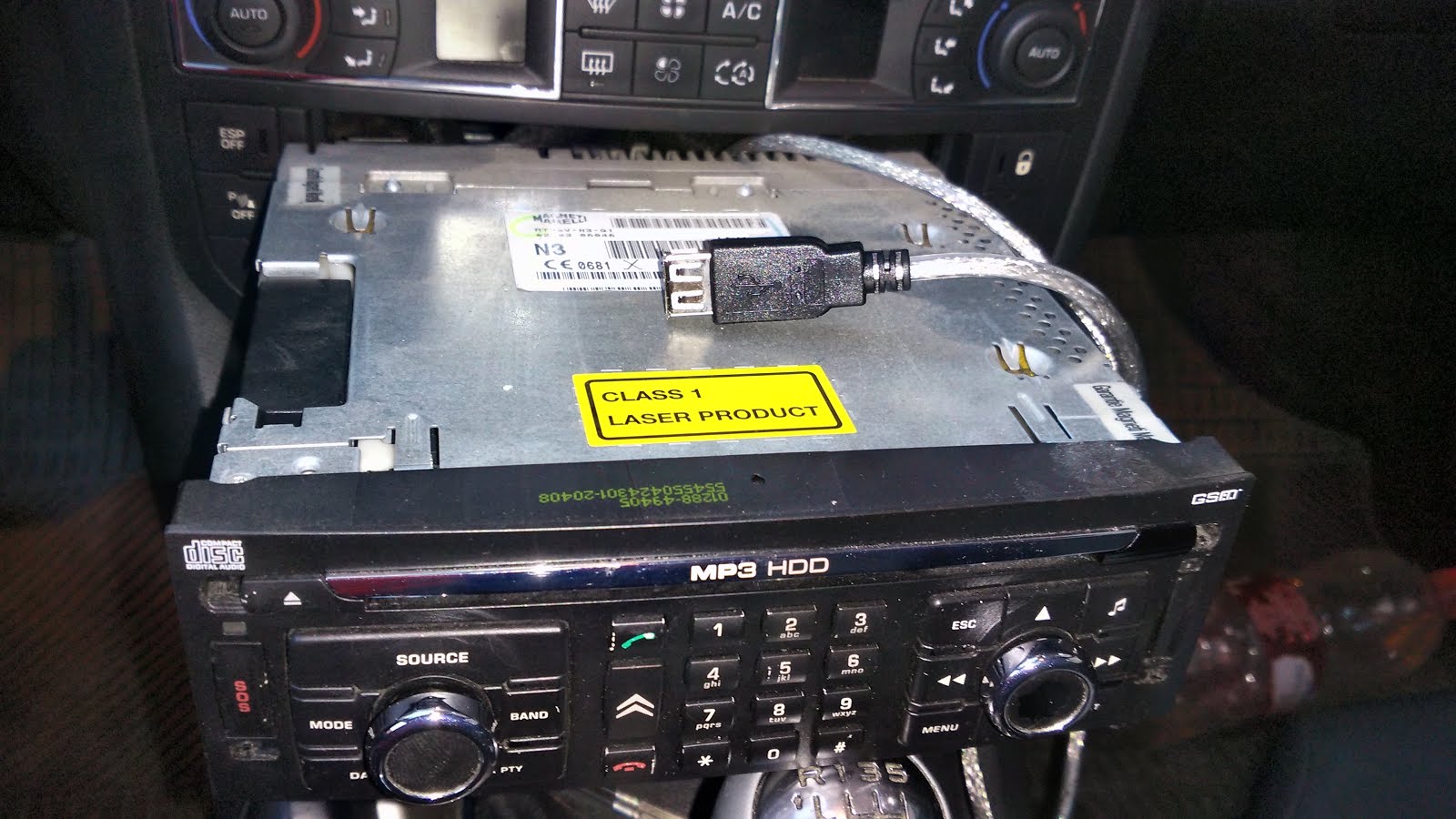 MI BLOG SOBRE RUEDAS: BRICO: Instalar USB en RT4 (Citroen C5)