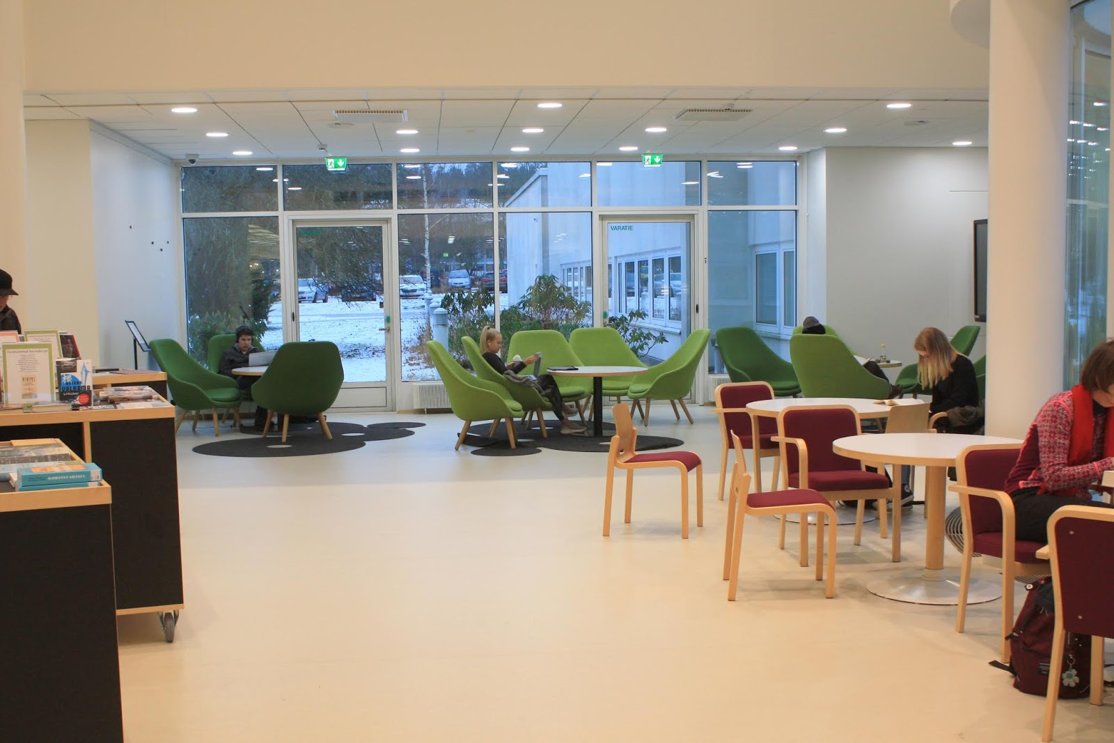 Kylillä ja Kotosella: Kuvakimara kirjastokierrokselta