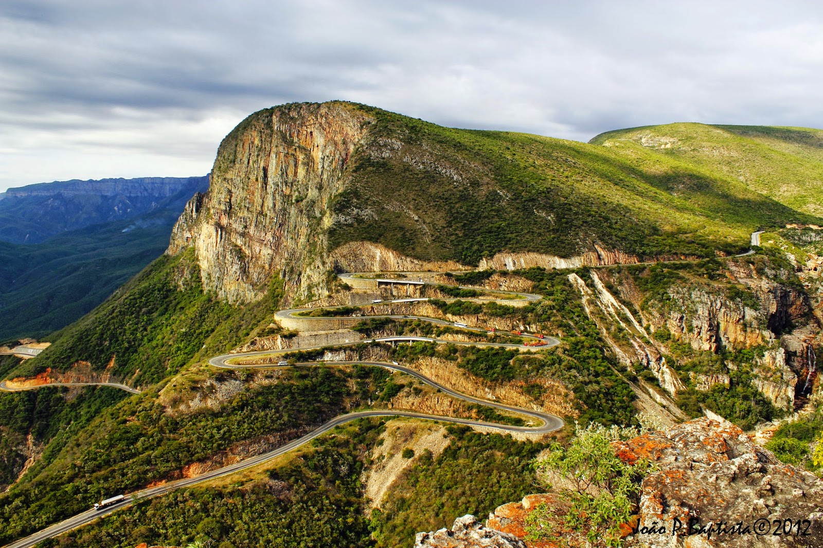 Xa-Malundo: Serra da Chela/Leba - Namibe/Lubango - Angola