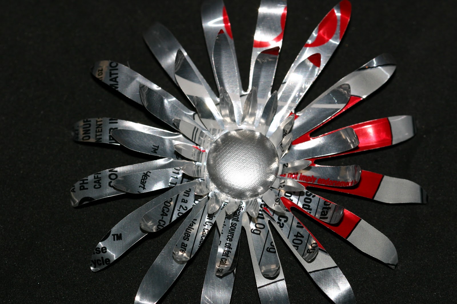 The Joi of Living: On a roll....soda can flowers