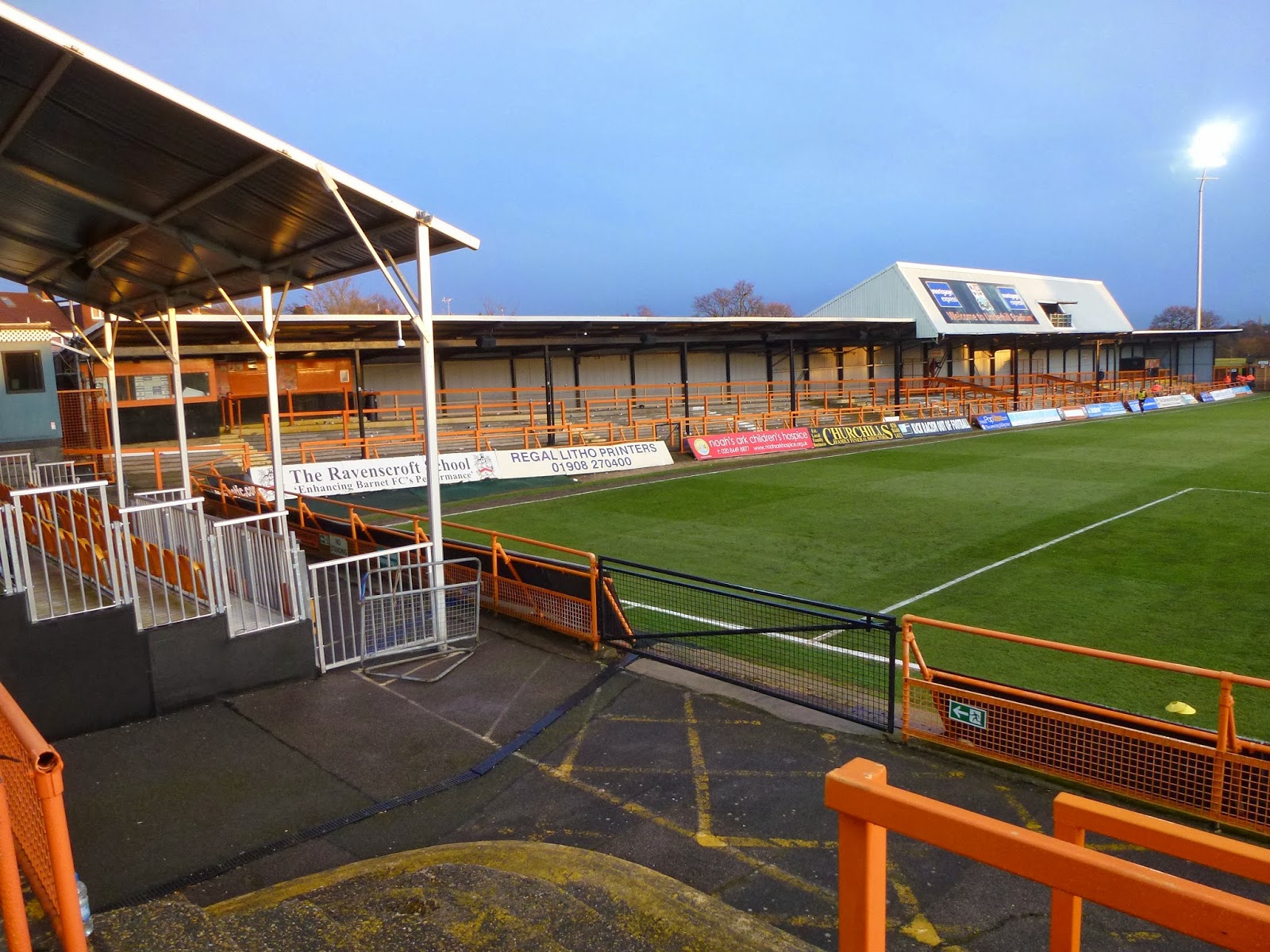Extreme Football Tourism: ENGLAND: Barnet FC (1907-2013)
