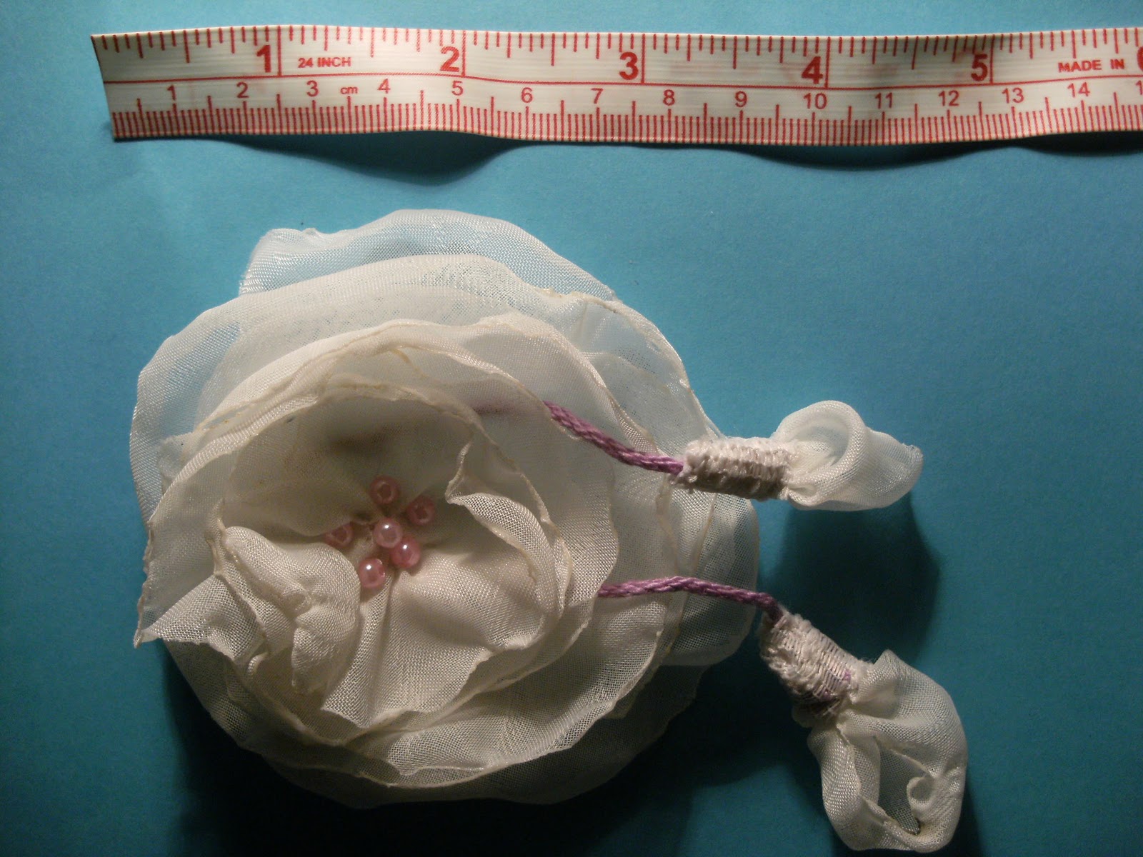 Hand-Made Design by Art Velvet: Martisoare si dimensiuni brose.