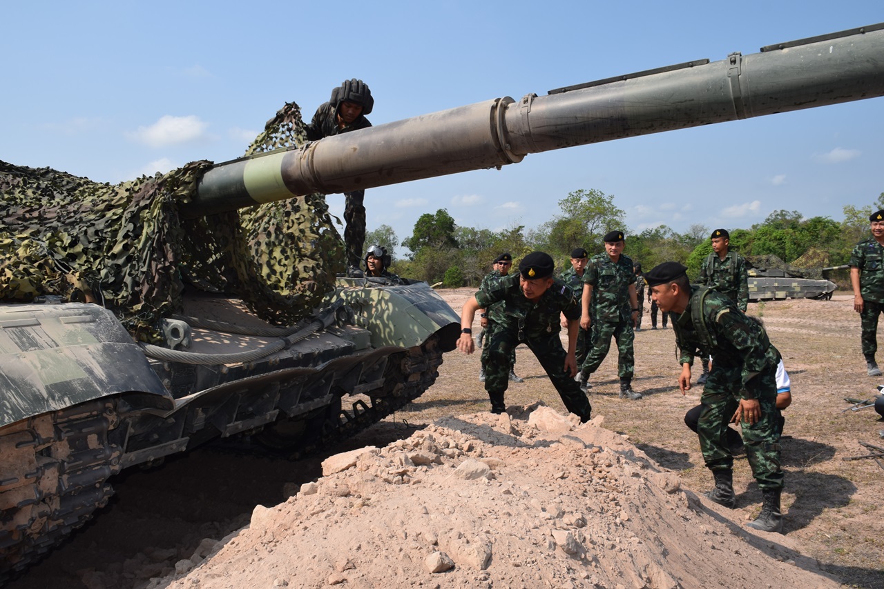 THAIDEFENSE-NEWS: รถถังหลัก OPLOT-T ในการฝึกและตรวจสอบหน่วยตามหน้าที่ ...