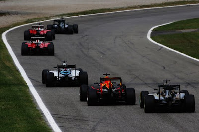 Continental Circus: A venda da Formula 1, vista pelo Joe Saward