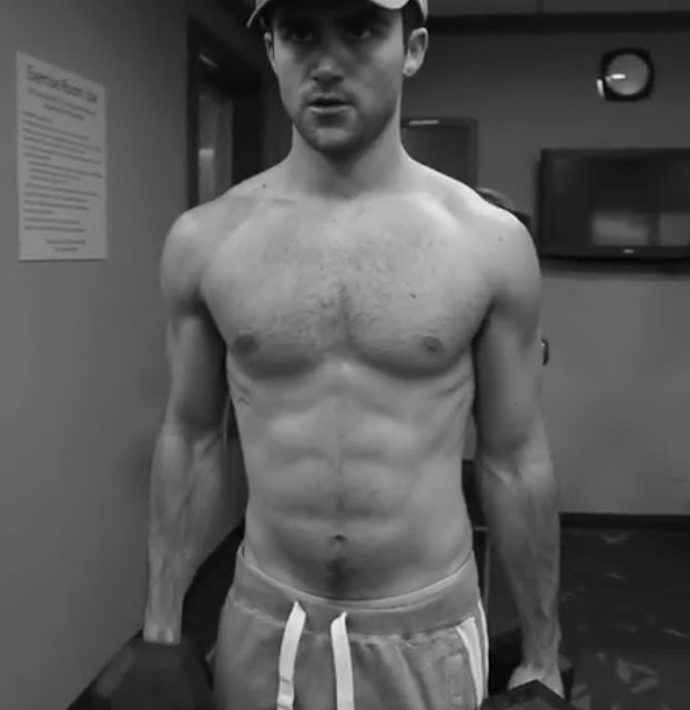 Alexis_Superfan's Shirtless Male Celebs: Max Ehrich shirtless instagram ...
