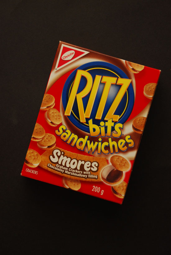 Candy Critic: Ritz Bits Sandwiches S'mores