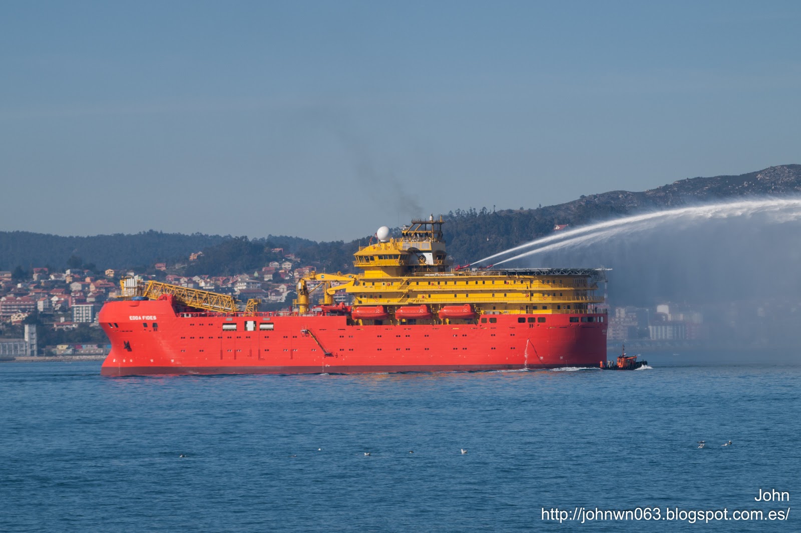 FOTOS DE BARCOS: EDDA FIDES