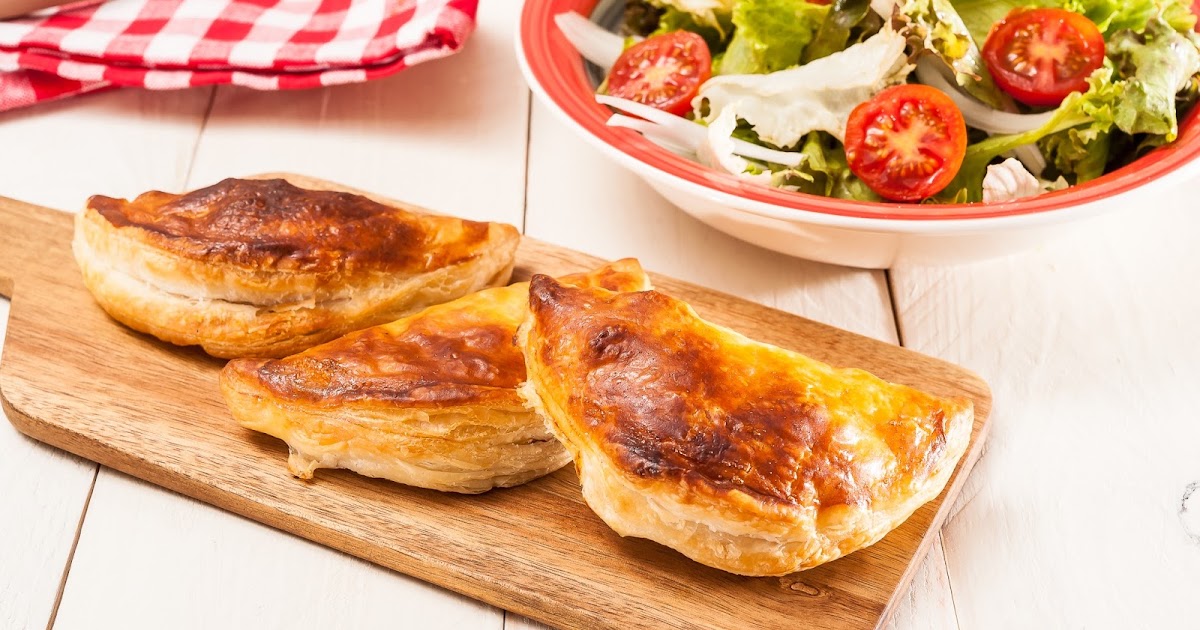 Sabores de África: Pastéis de massa folhada recheados com bacon e cogumelos