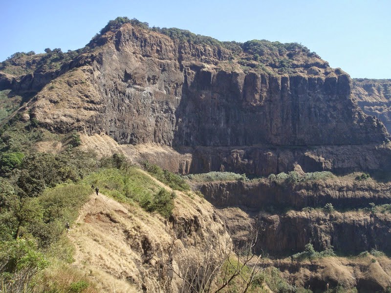 TMI: Trek from Chandragad to Arthur seat (via Dhawalya Ghat) & visit to ...