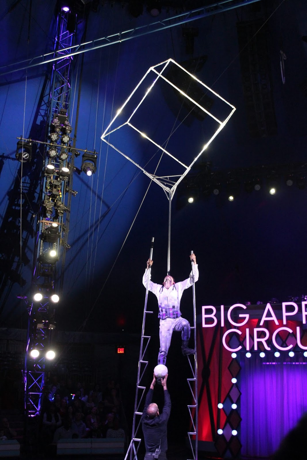 Evan and Lauren's Cool Blog: April 2019