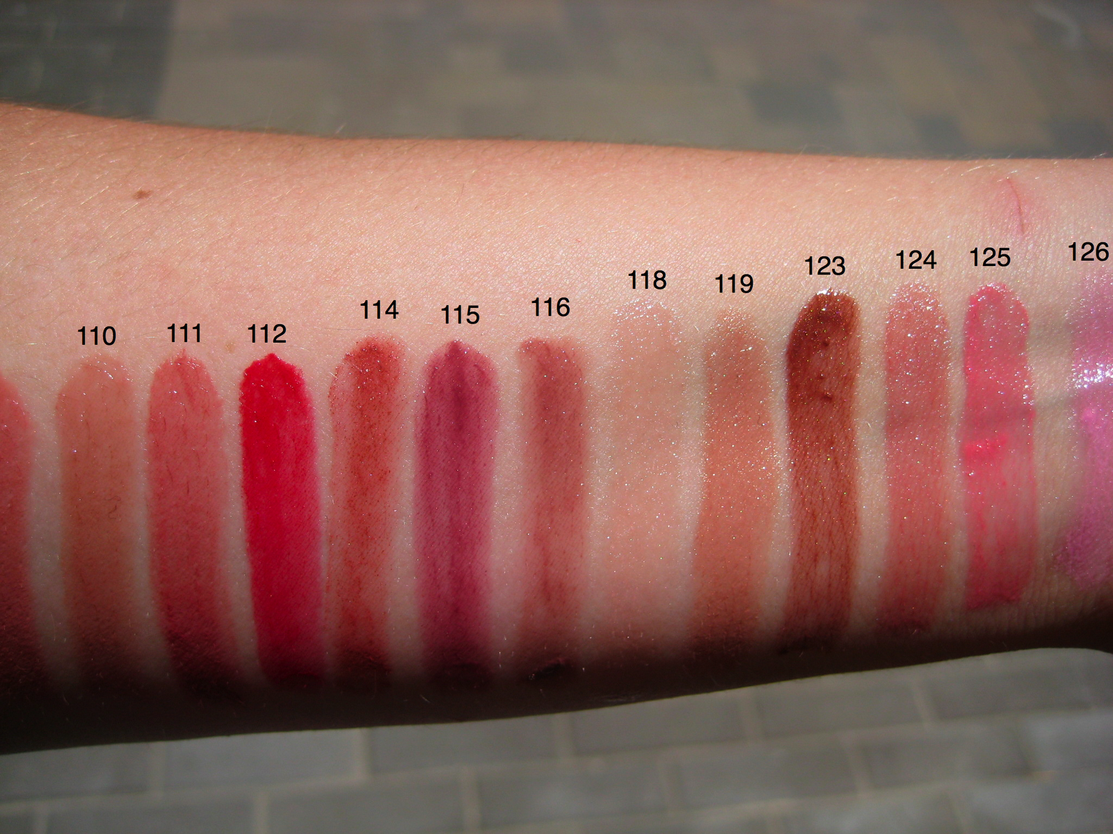 Lovesong for My Lipgloss: Cle de Peau Beaute Extra Silky Lipstick ...