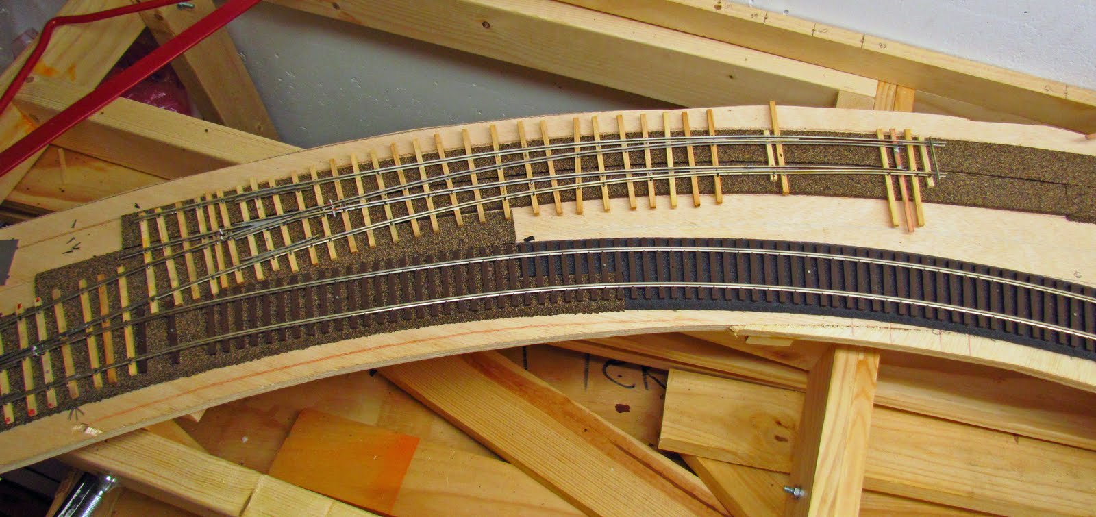 2-Rail O Scale Railroading: Curved Crossover