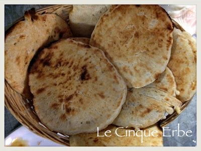 LE CINQUE ERBE: Ars culinaria in un panigaccio