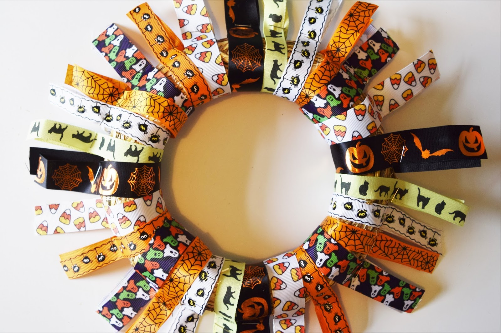 DIY HALLOWEEN RIBBON WREATH - A Life With Frills