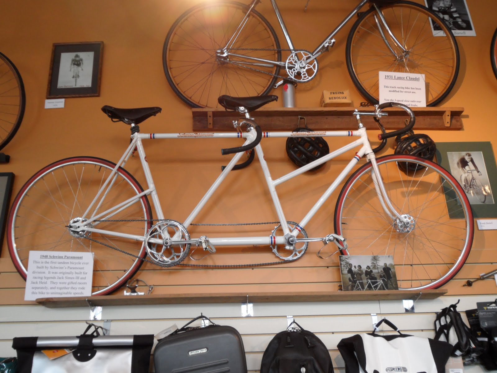 Four Bees: Classic Cycle, Bainbridge Island, Washington