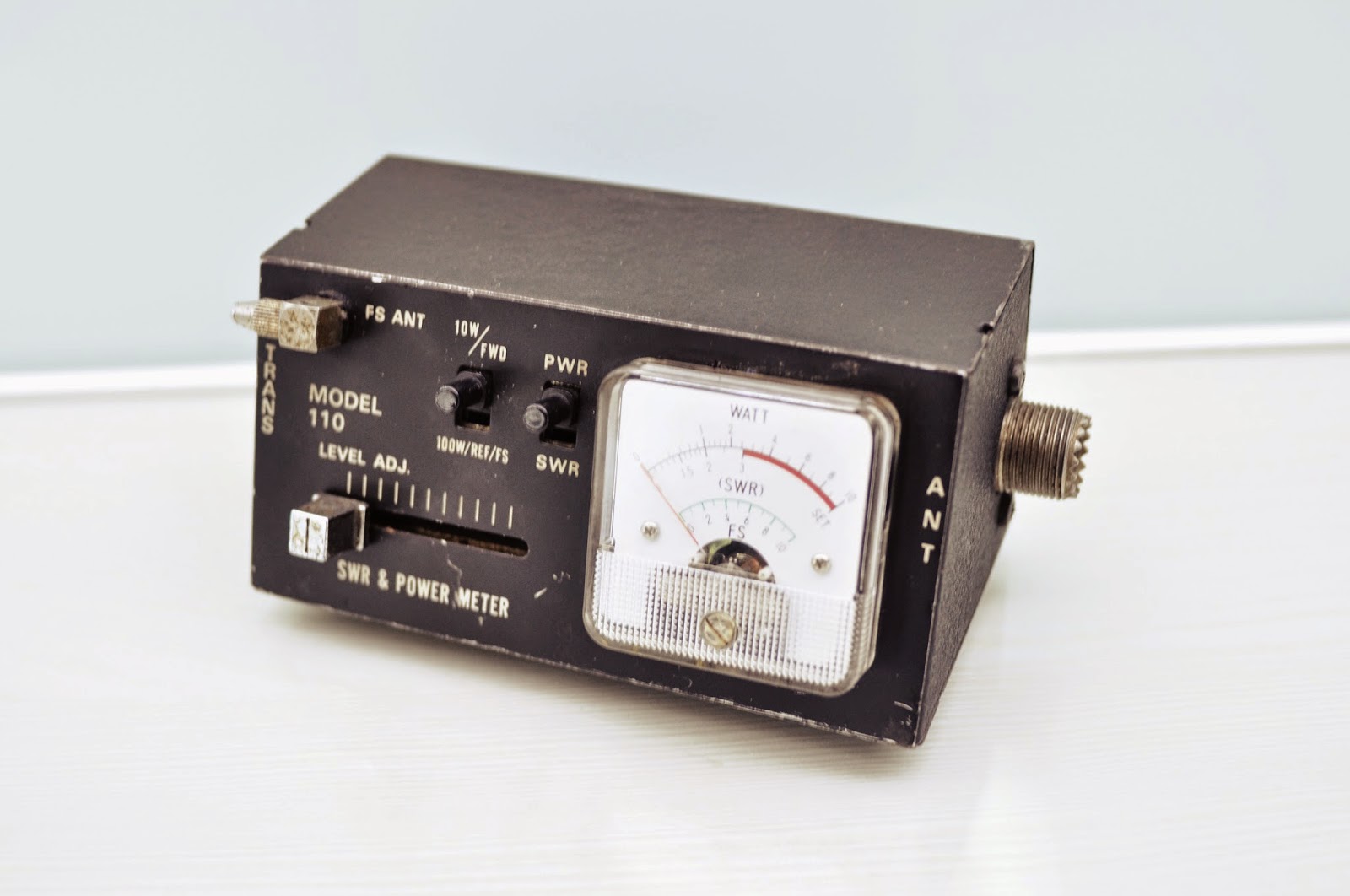 VINTAGE RADIO : unique SWR power meter 2m band model 110 ( sold )