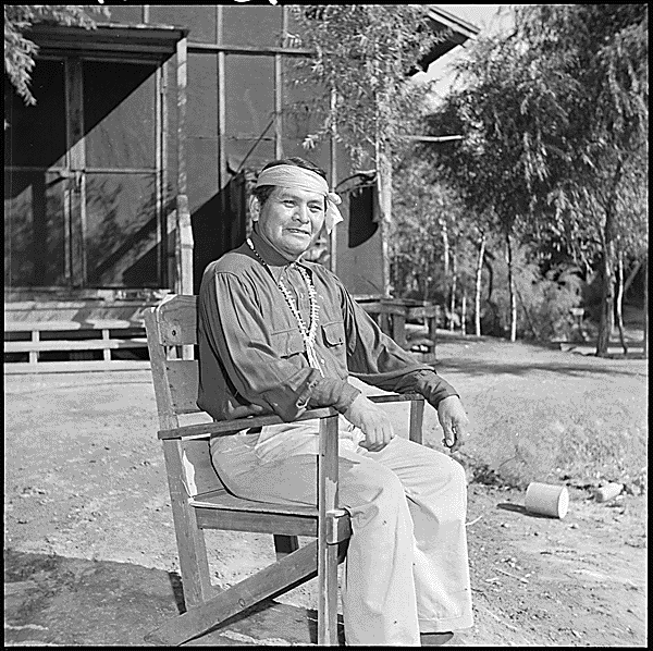 In the cavity of a rock: Hopi-Tewa First Mesa Migration History ...