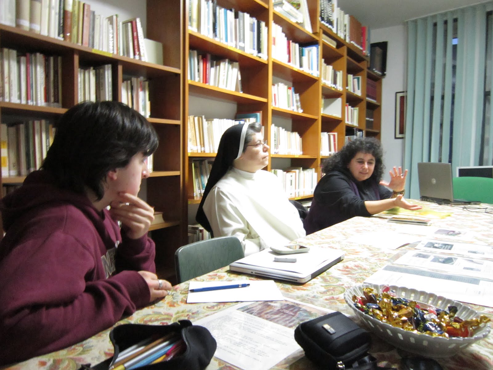 In dialogo con i giovani: Sorella Maria di Campello