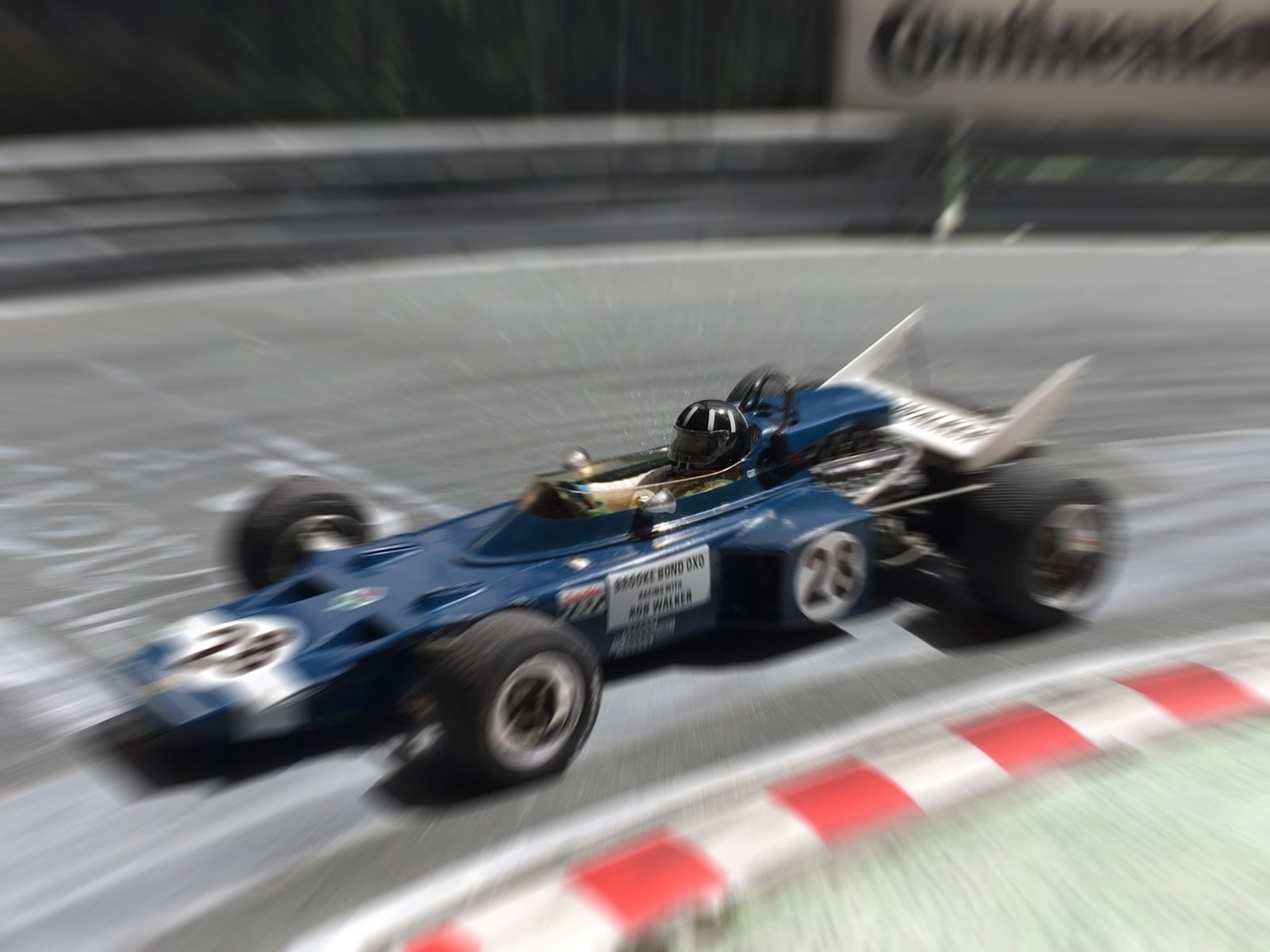 tokiNano -Custom dNano blog-: Rob Walker Team Lotus 72C 1970 その17 Roll out