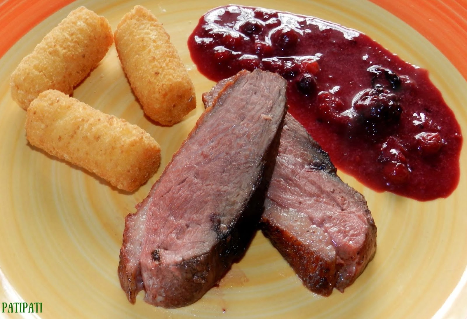 Magret de canard aux fruits rouge