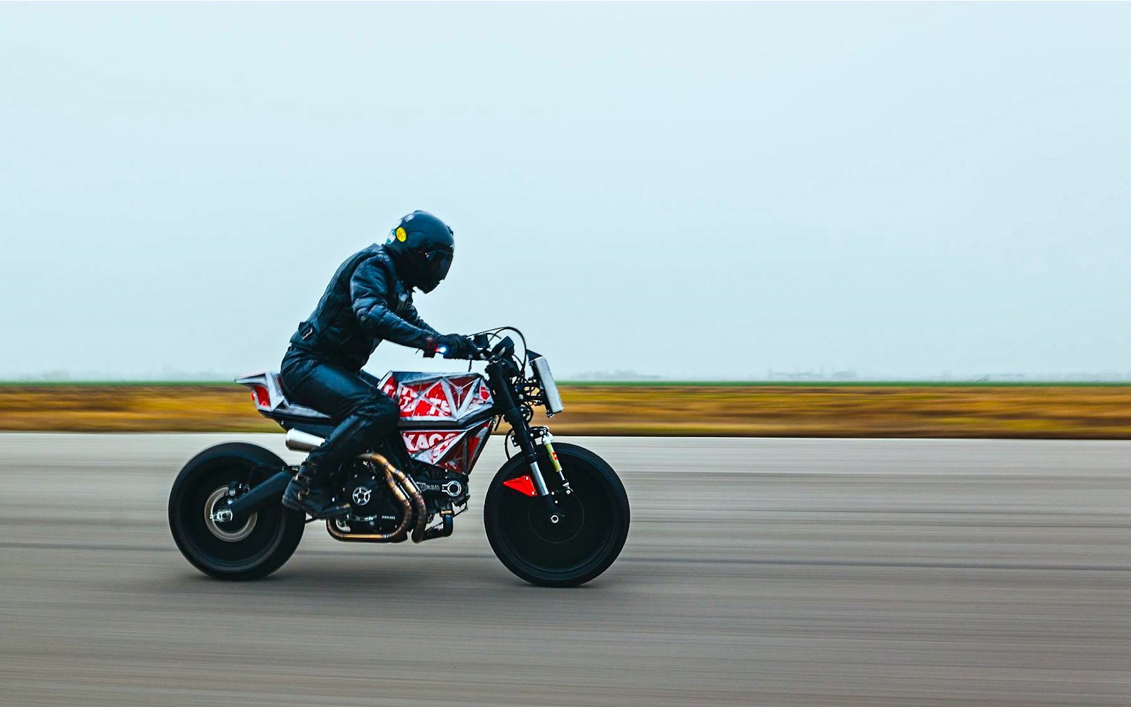 Flamingo - Inazuma café racer