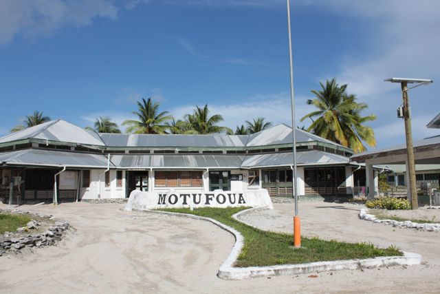 Vive La Vida--Tuvalu Happy Kitchen: Central Island Round Trip--Vaitupu