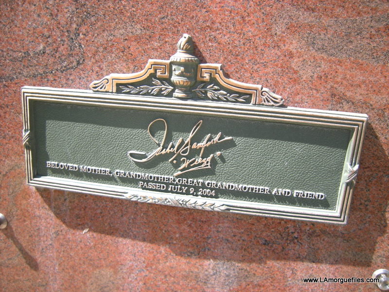 Los Angeles Morgue Files: "The Jeffersons" Actress Isabel Sanford 2004 ...