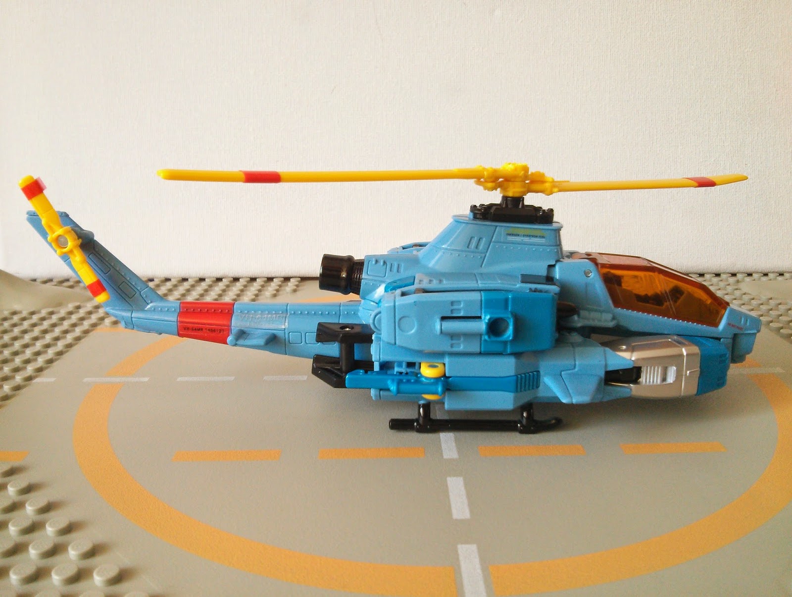 Toybox Soapbox: Transformers Generations Whirl Voyager Class Review