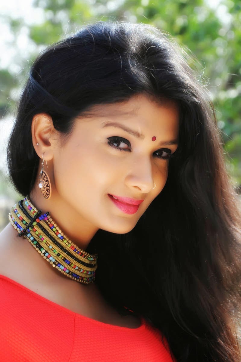 Ishitha Latest Shooting Spot Images HD - IMAGES