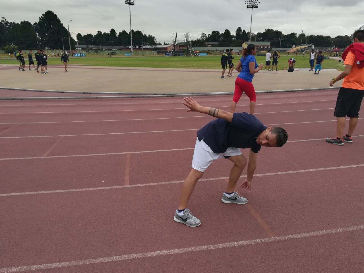 ATLETISMO : Descripción de la técnica de relevos