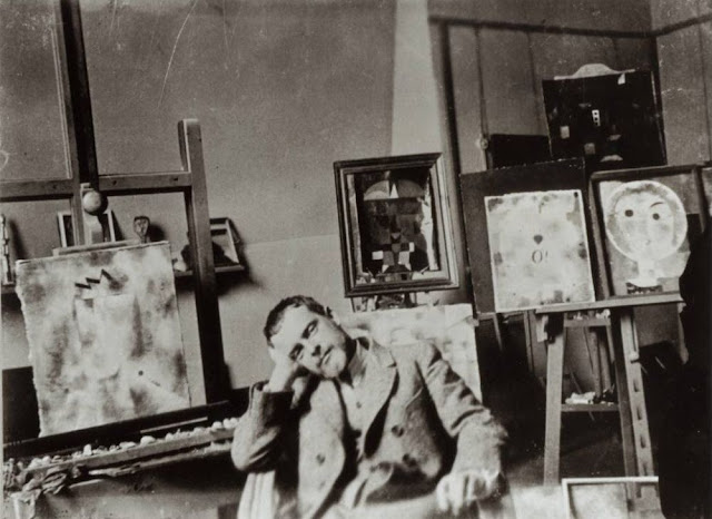 40 Amazing Behind the Scenes Photos of Famous Artists at Work in Their ...