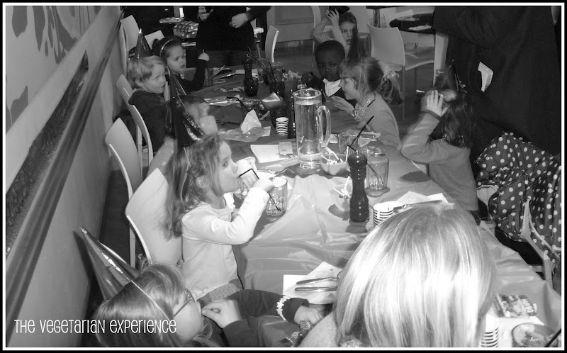 The Vegetarian Experience: Kids Pizza Making Party At Pizza Express