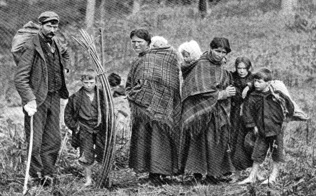 Tour Scotland: Old Travel Blog Photograph Gypsies Moving Camp Near ...