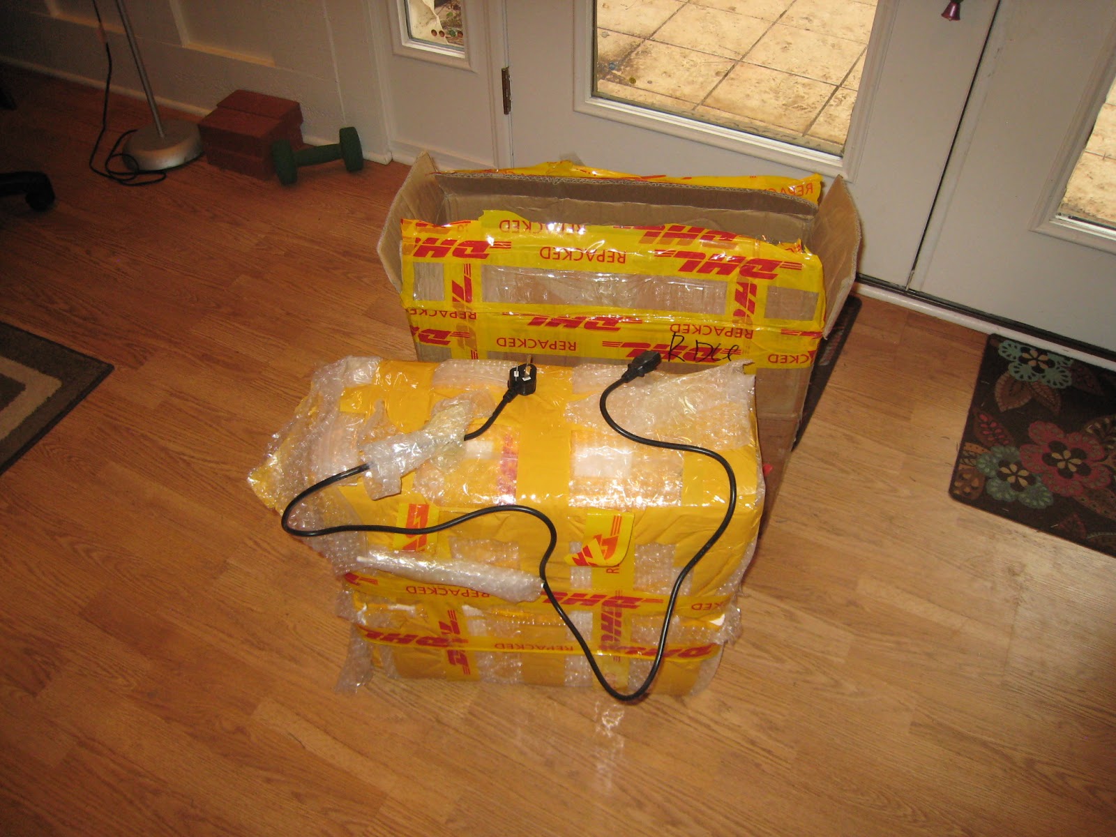 Random blatherings by Jeff: Once upon a time in China, a package shipped