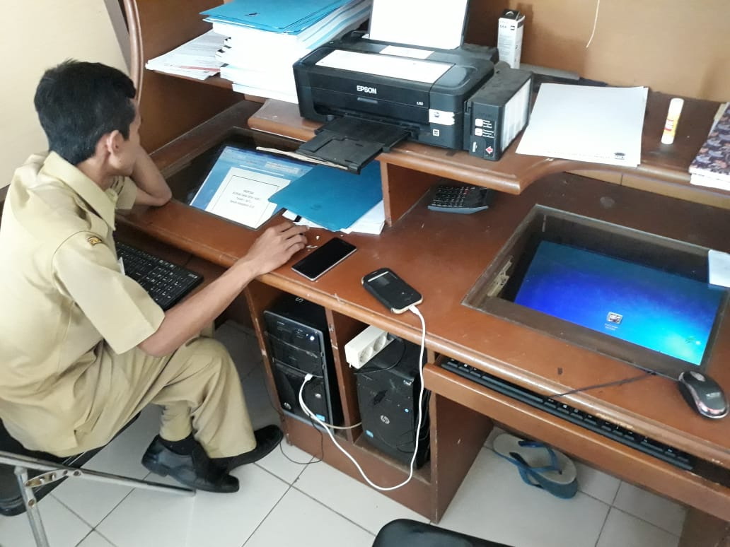 Meningkatkan Kualitas Layanan Dan Produktivitas Dengan Produk ASUS X ...