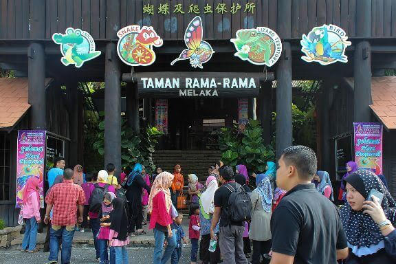 Tempat menarik di Melaka 2021 [Best jalan jalan sampai malam]