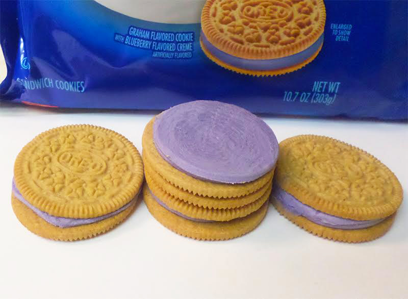 Peanut Butter and Awesome: Review: Fruity Crisp & Blueberry Pie Oreos