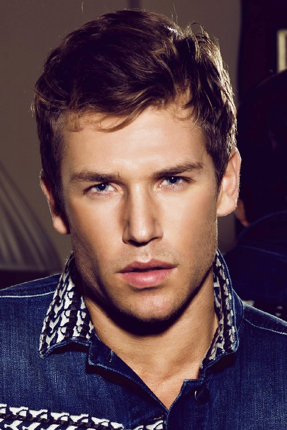 KARL SIMON BY WONG SIM FOR DOMINUS MAGAZINE - TOO HOT FOR ARGIE