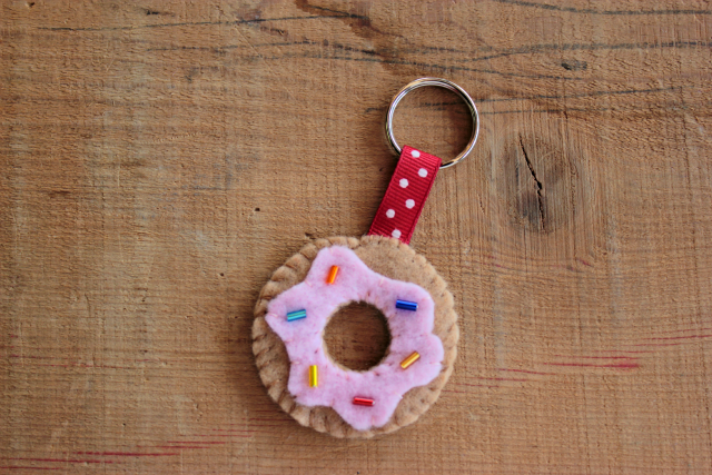 Stelabird: Make It // Donut Keychain