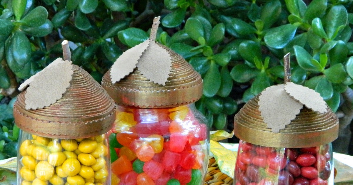 Mark Montano: Acorn Candy Dishes (from recycled cardboard)